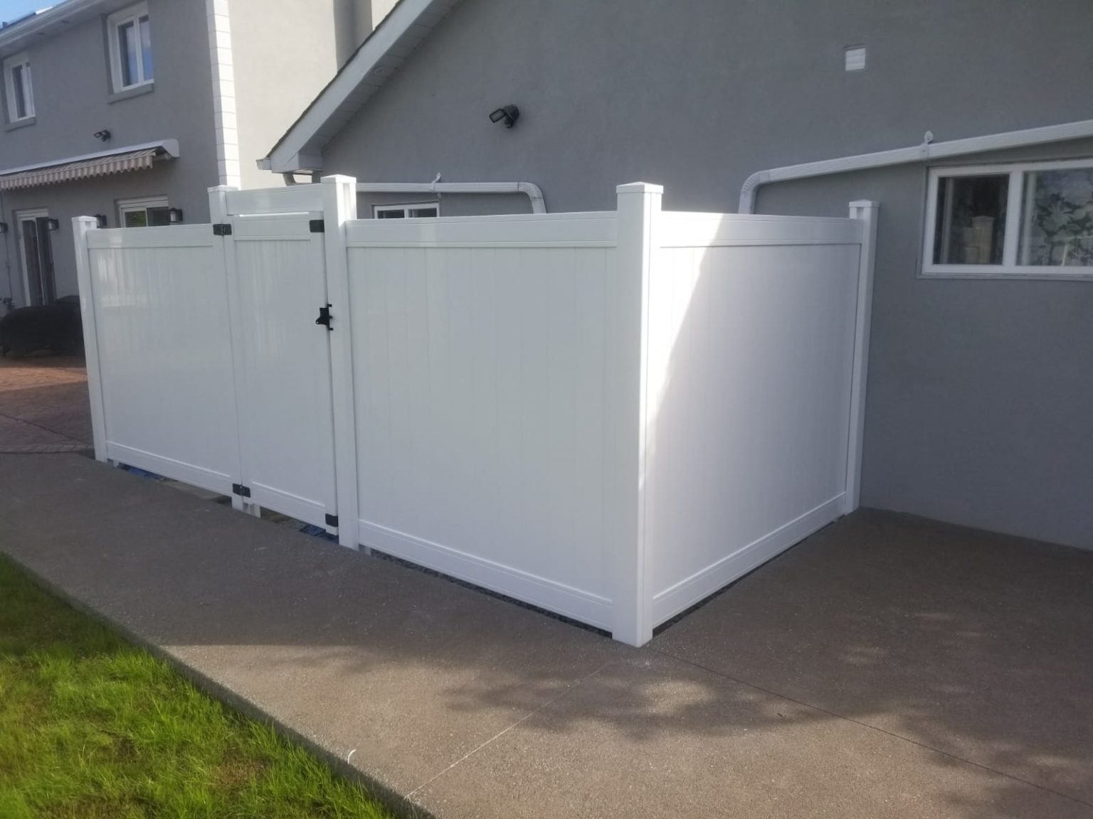 Super PVC Gate - PVC Fence Canada